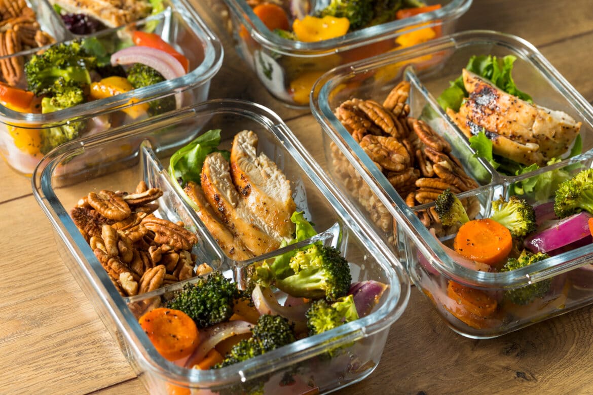 Cocina fácil: ¡Pon en práctica estos sencillos tips y quédate en casa!